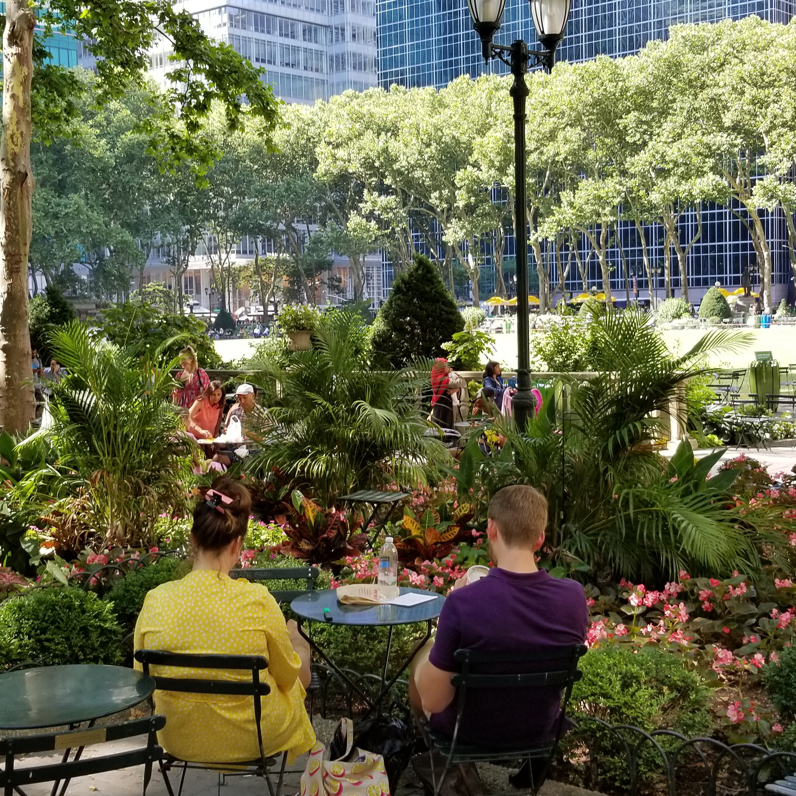 Download Your Favorite Westgate New York Grand Central Wallpaper HERE!